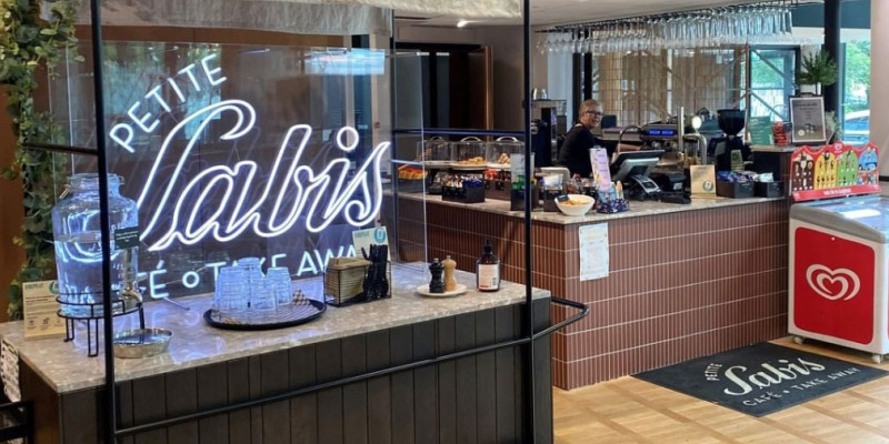 Petite Sabis Solna, Stockholm - Meny